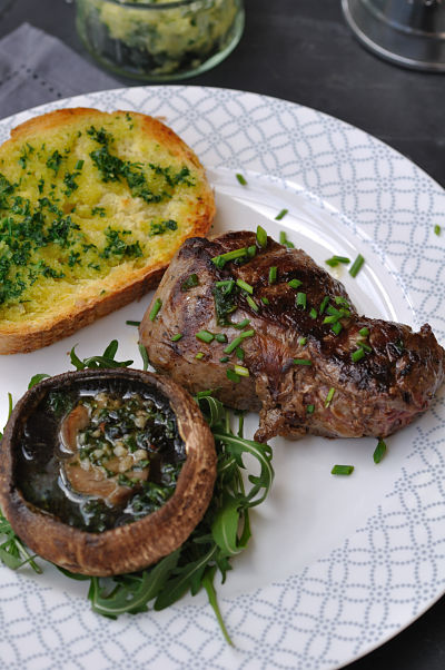 Irish Angus Fillet Steak with Portobello Mushroom - Gimme The Recipe ...